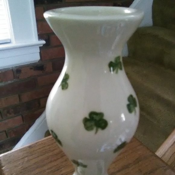 Accents | Shamrock Vase | Poshmark
